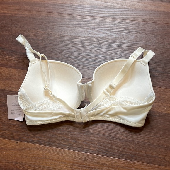 Auden | Intimates & Sleepwear | Auden Bra White 34c The Daydream Light ...
